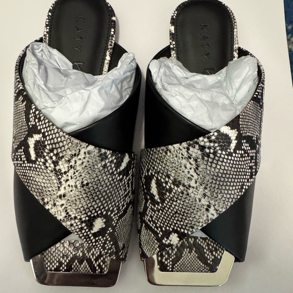 Katy Perry Collections | Shoes | Katy Perry Collections Black And White ...